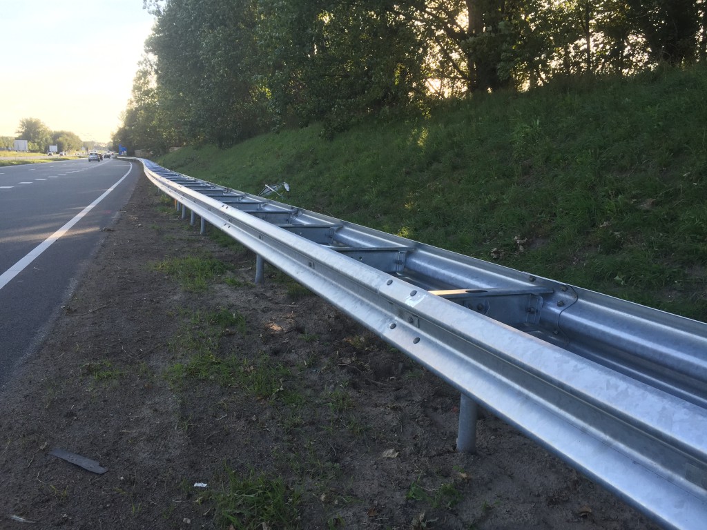 FL2M 2z 400-80 L/R crash barrier system